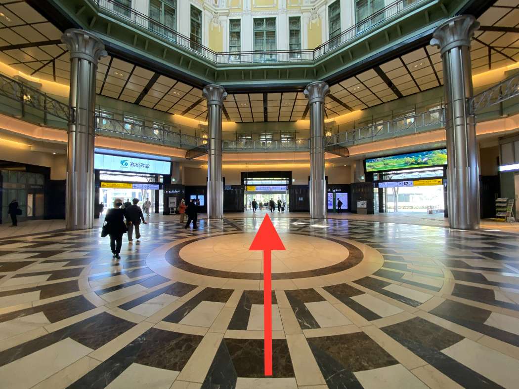 東京駅からトキア（TOKIA）への地下ルートでの道順アクセス（行き方） - てくてくチャンネル